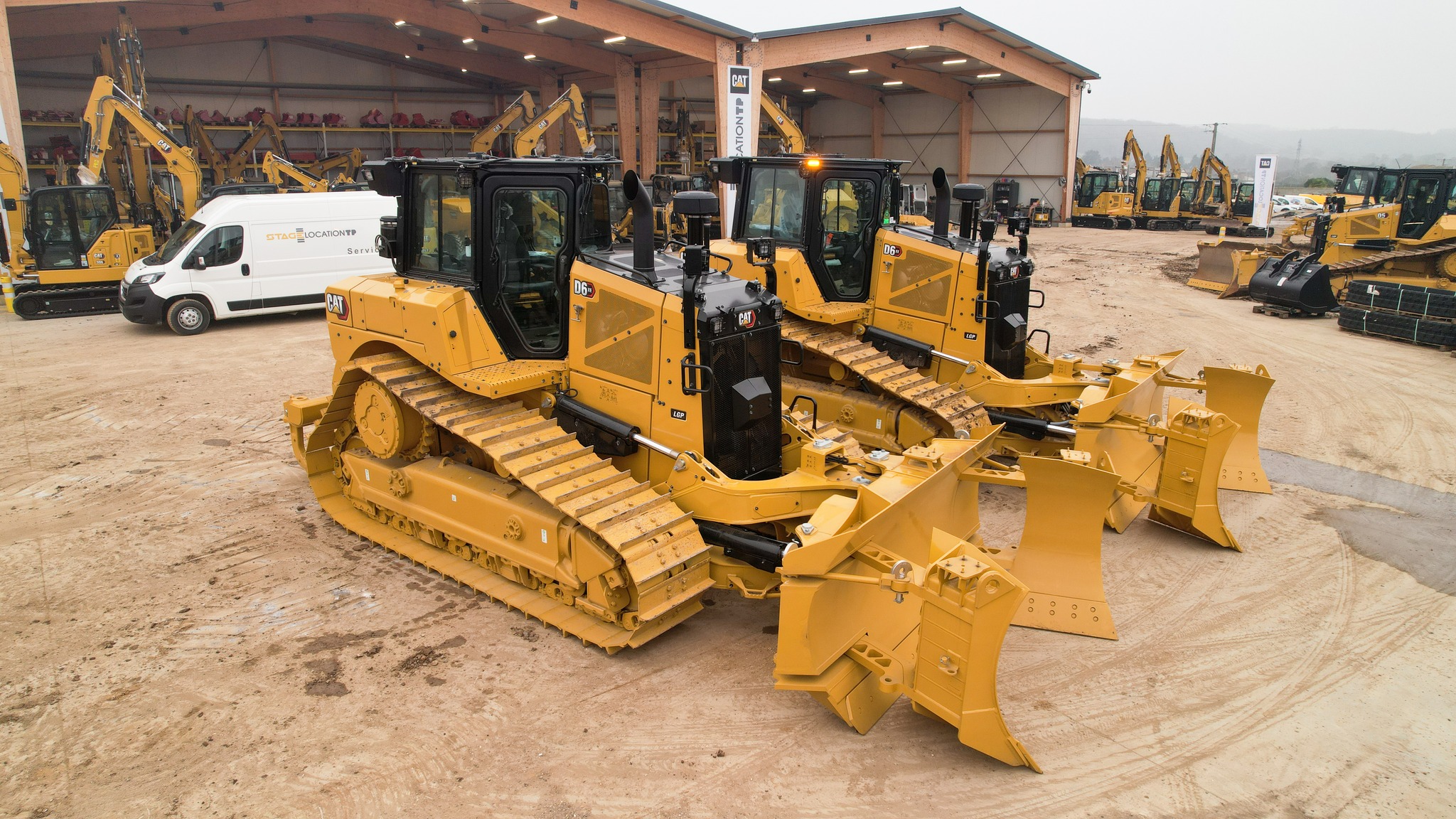 Découvrez le bulldozer D6 XE Caterpillar Next Gen - Stage Location TP